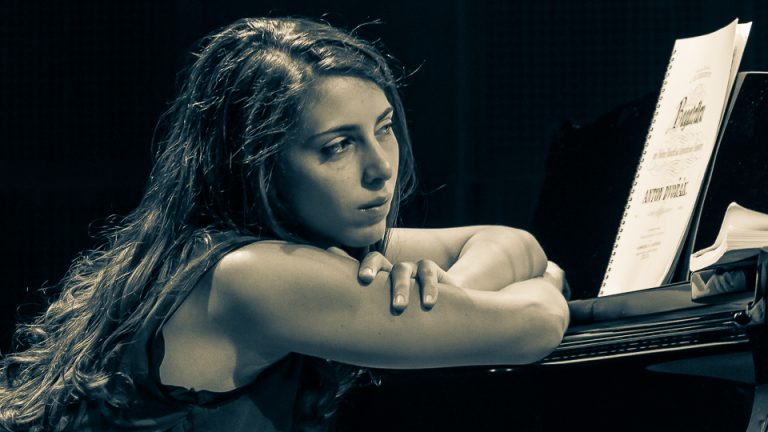 Biography – AGAPI Triantafyllidi